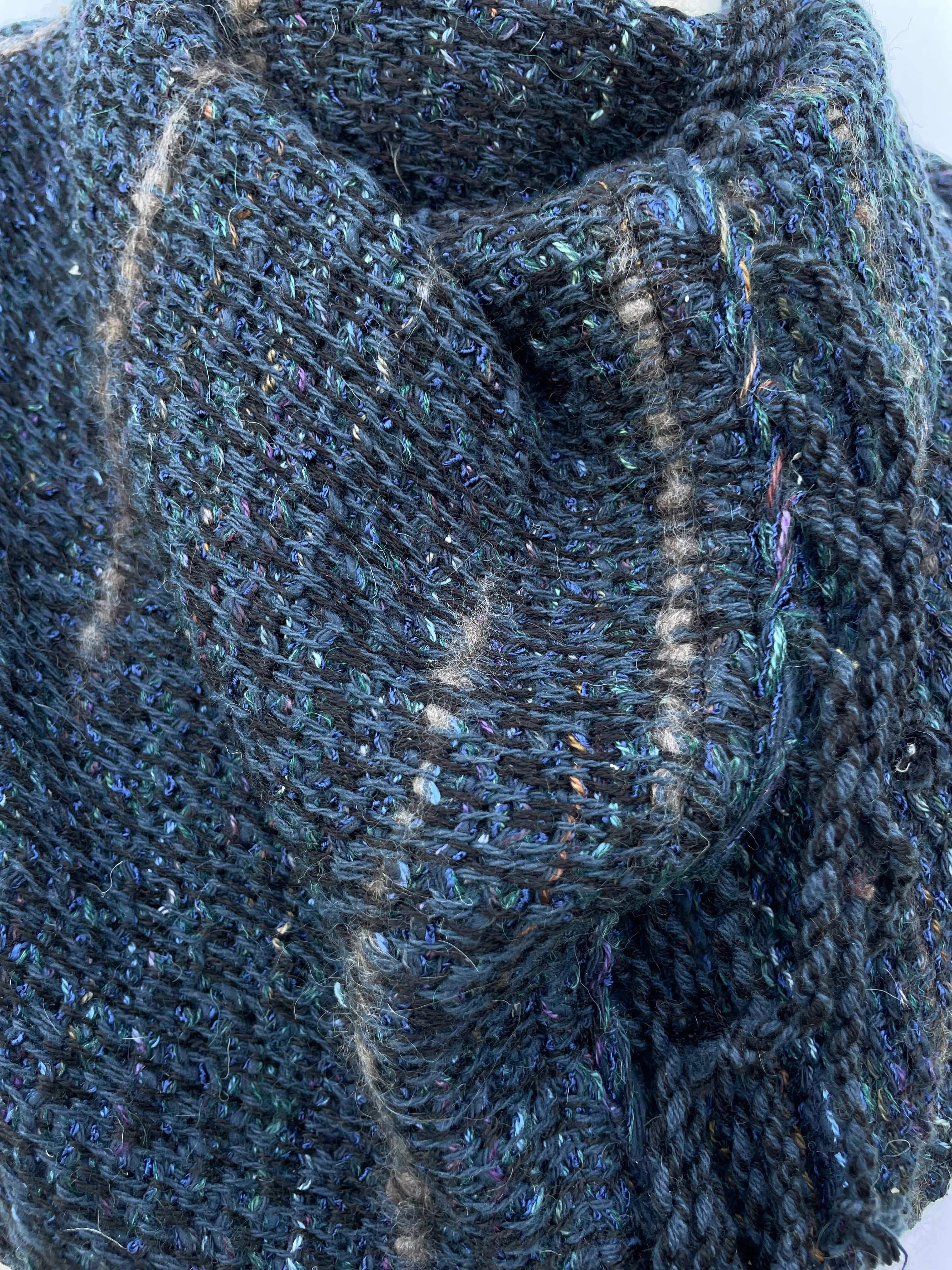 Blue Black Warp – Bri Weaves